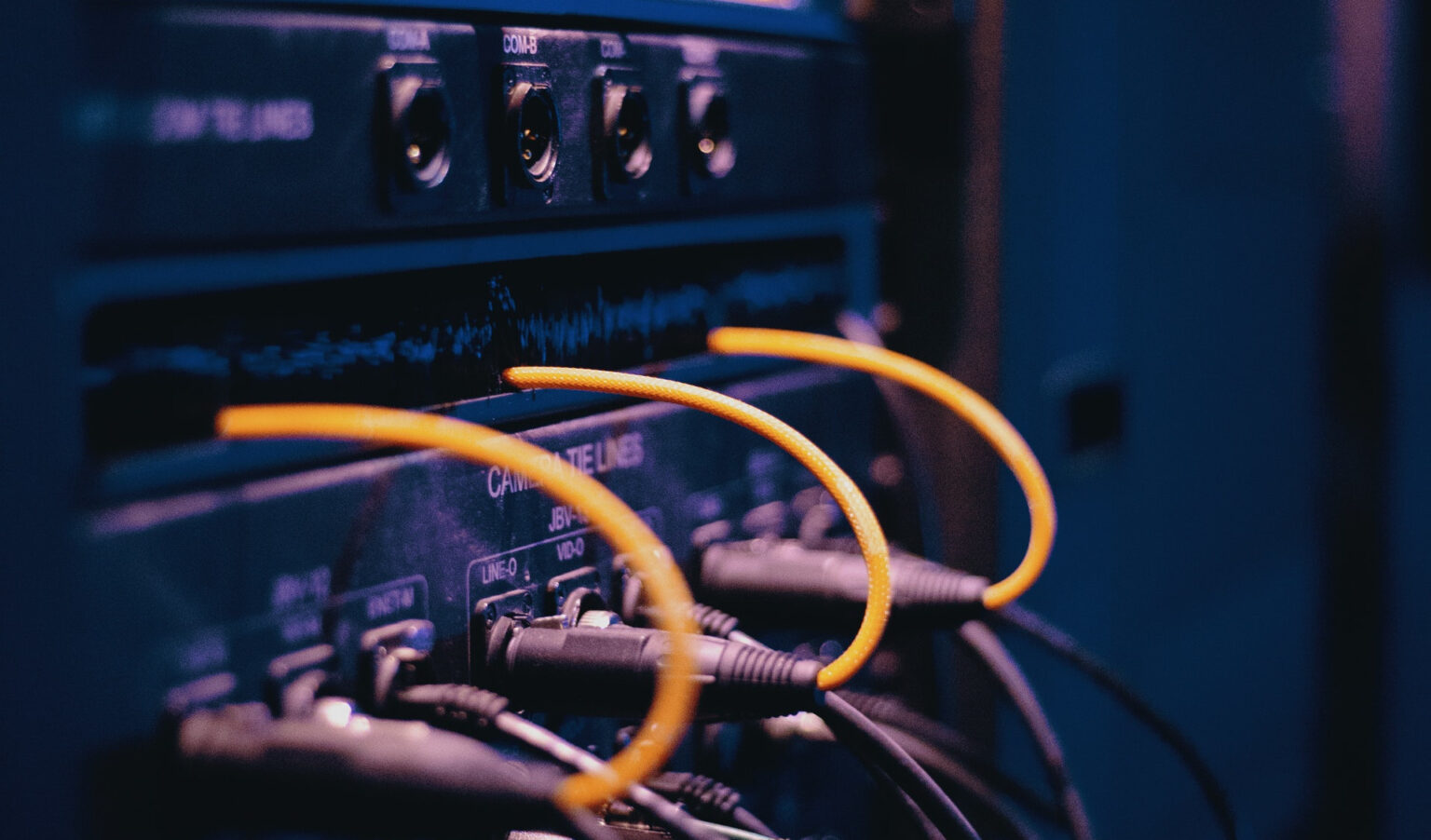How to run multiple webservers with one IP-address - ALEXSKRA
